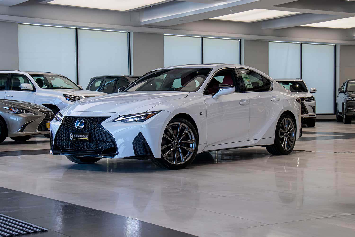 LEXUS IS300 - Muhanad Cars